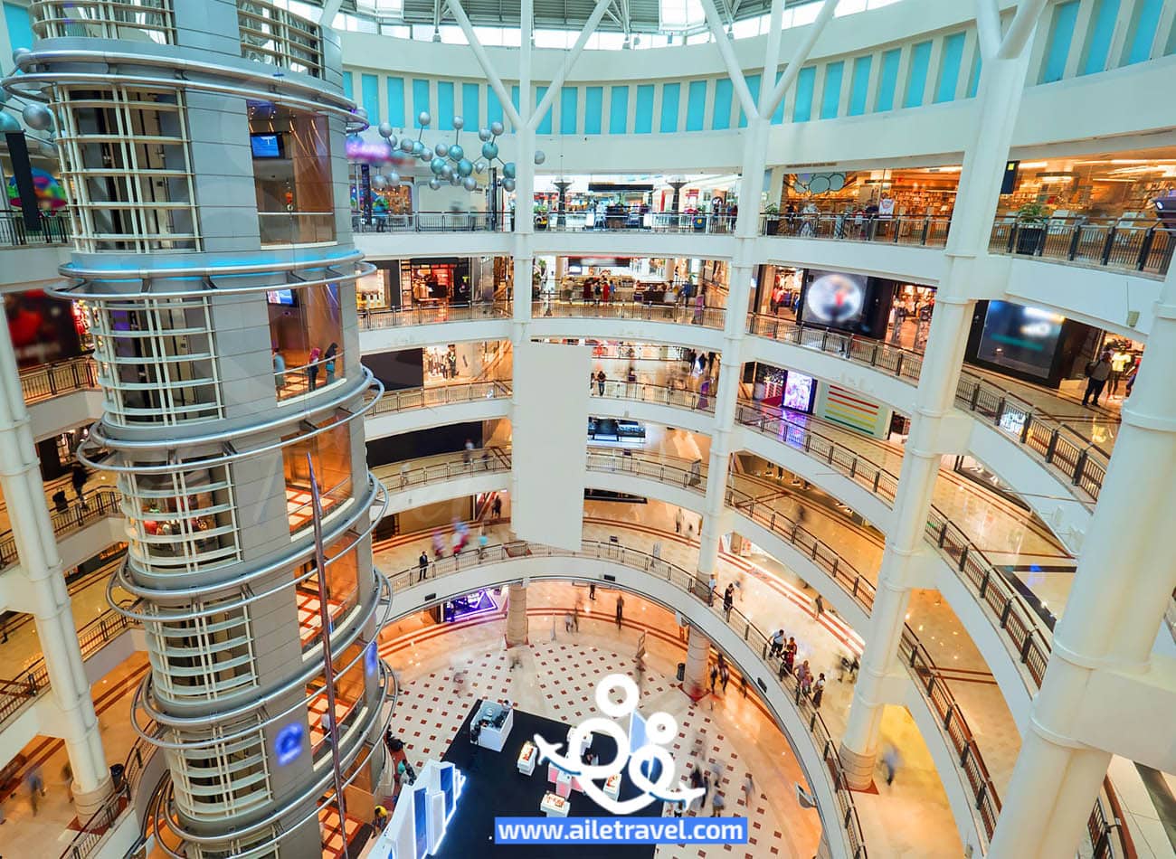 لوت 10 مول كوالالمبور في 2025 - Aile Travel